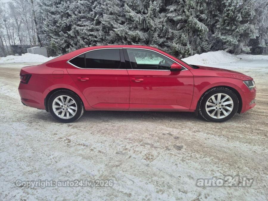 Sarkans Skoda SuperB 2018 Pērnava, ar dzinēja tilpumu 2.00 L un nobraukumu 131 tūkst. km par 20999 €, foto 4 vietnē AUTOMOTO.COM.LV