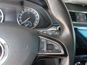 Sarkans Skoda SuperB 2018 Tallina, ar dzinēja tilpumu 2.00 L un nobraukumu 61 tūkst. km par 30000 €, foto 12 vietnē AUTOMOTO.COM.LV