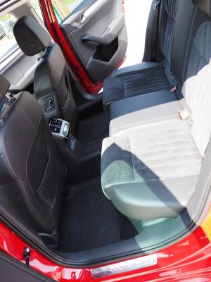 Sarkans Skoda SuperB 2018 Tallina, ar dzinēja tilpumu 2.00 L un nobraukumu 61 tūkst. km par 30000 €, foto 18 vietnē AUTOMOTO.COM.LV