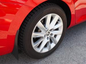 Sarkans Skoda SuperB 2018 Tallina, ar dzinēja tilpumu 2.00 L un nobraukumu 61 tūkst. km par 30000 €, foto 24 vietnē AUTOMOTO.COM.LV
