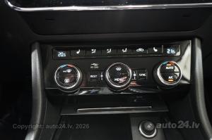 Sarkans Skoda SuperB 2022 Tallina, ar dzinēja tilpumu 2.00 L un nobraukumu 69 tūkst. km par 25500 €, foto 20 vietnē AUTOMOTO.COM.LV