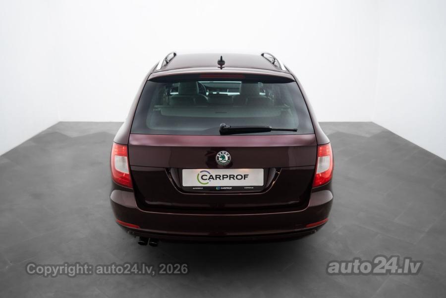 Sarkans Skoda SuperB 2010 Tallina, ar dzinēja tilpumu 2.00 L un nobraukumu 307 tūkst. km par 6999 €, foto 6 vietnē AUTOMOTO.COM.LV