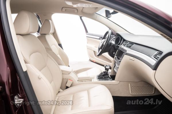 Sarkans Skoda SuperB 2010 Tallina, ar dzinēja tilpumu 2.00 L un nobraukumu 307 tūkst. km par 6999 €, foto 10 vietnē AUTOMOTO.COM.LV