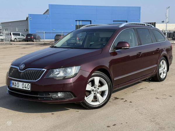 Red Skoda SuperB 2013 in Marijampole, with an engine capacity of 1.97 L and mileage of 250 thousand km for 5300 €, photo 1 on AUTOMOTO.COM.LV