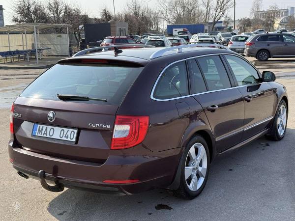 Red Skoda SuperB 2013 in Marijampole, with an engine capacity of 1.97 L and mileage of 250 thousand km for 5300 €, photo 5 on AUTOMOTO.COM.LV