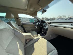 Red Skoda SuperB 2013 in Marijampole, with an engine capacity of 1.97 L and mileage of 250 thousand km for 5300 €, photo 7 on AUTOMOTO.COM.LV