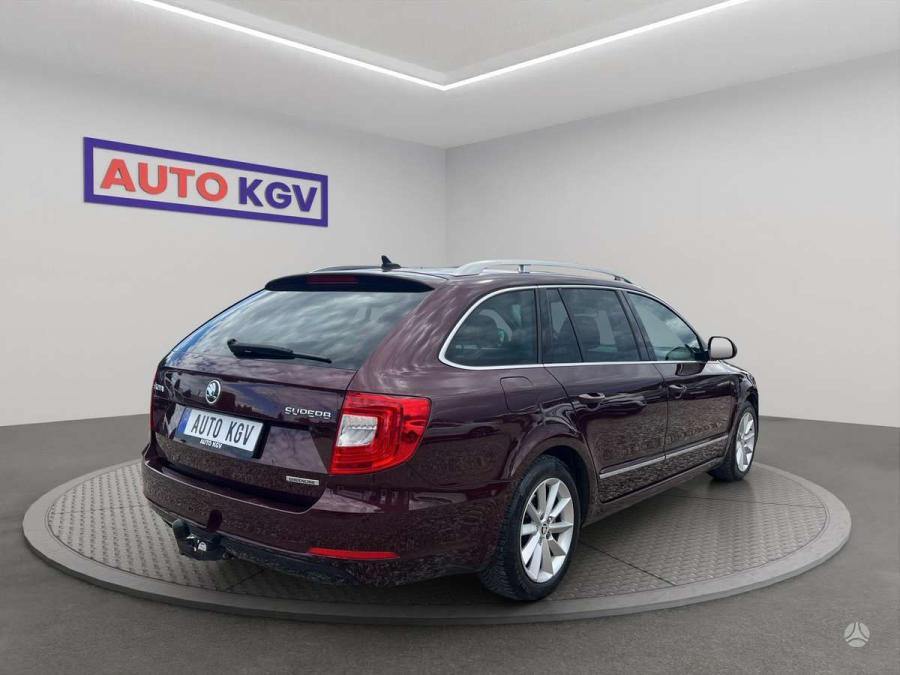 Sarkans Skoda SuperB 2014 Kauņa, ar dzinēja tilpumu 1.60 L un nobraukumu 284 tūkst. km par 7799 €, foto 6 vietnē AUTOMOTO.COM.LV