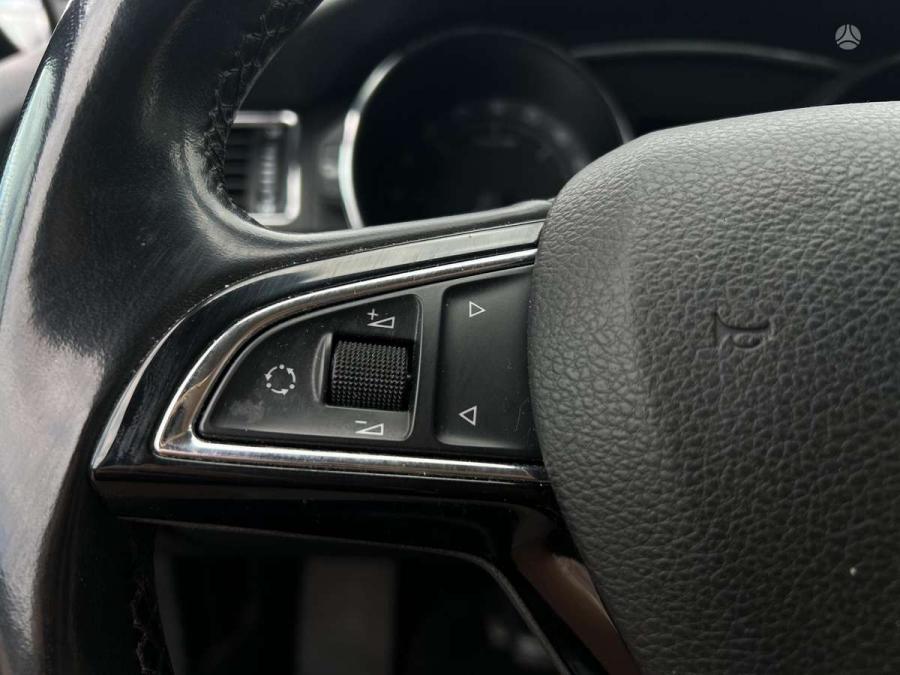 Sarkans Skoda SuperB 2014 Kauņa, ar dzinēja tilpumu 1.60 L un nobraukumu 284 tūkst. km par 7799 €, foto 20 vietnē AUTOMOTO.COM.LV