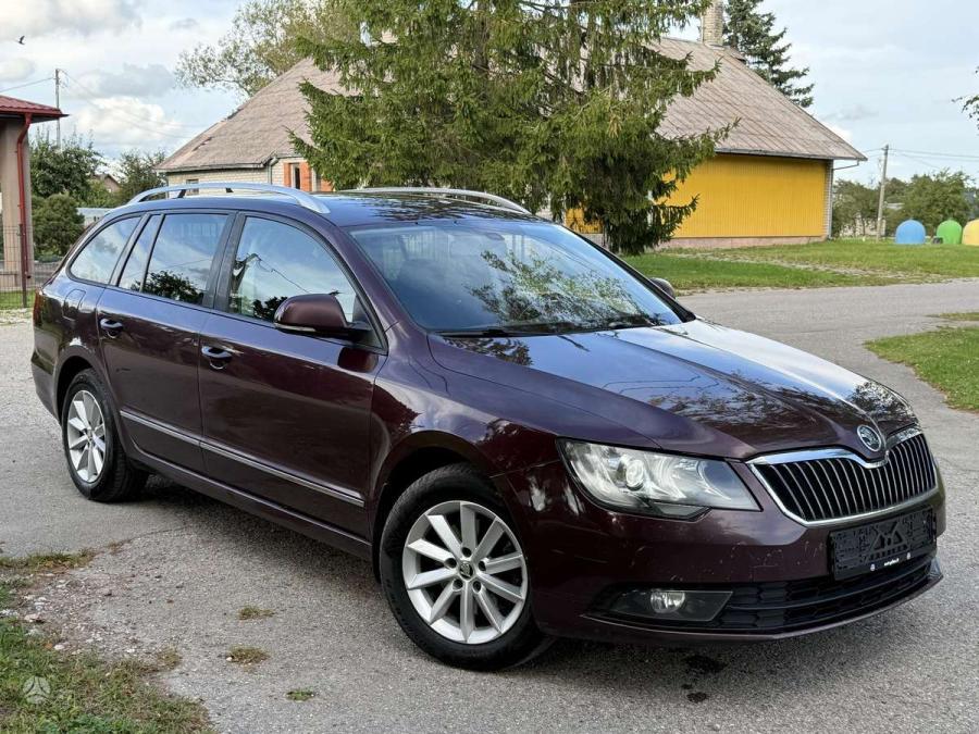 Sarkans Skoda SuperB 2014 Raseiniai, ar dzinēja tilpumu 1.97 L un nobraukumu 285 tūkst. km par 3450 €, foto 3 vietnē AUTOMOTO.COM.LV