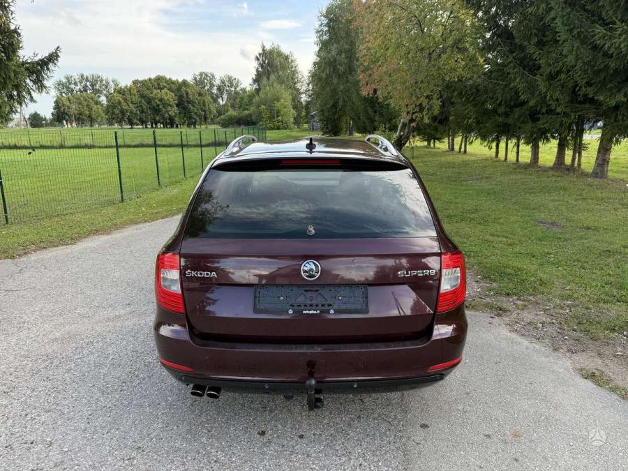 Sarkans Skoda SuperB 2014 Raseiniai, ar dzinēja tilpumu 1.97 L un nobraukumu 285 tūkst. km par 3450 €, foto 7 vietnē AUTOMOTO.COM.LV