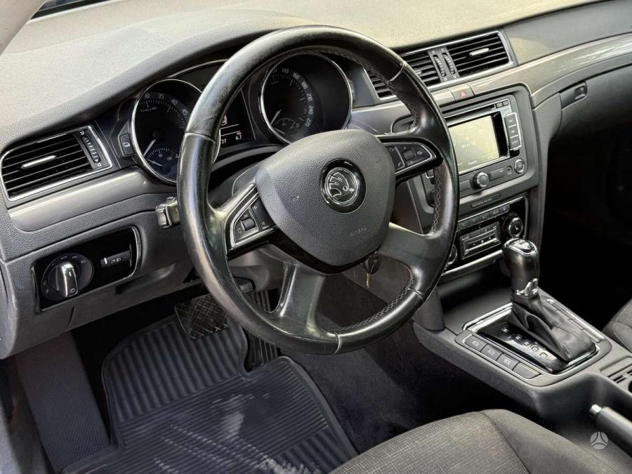 Sarkans Skoda SuperB 2014 Raseiniai, ar dzinēja tilpumu 1.97 L un nobraukumu 285 tūkst. km par 3450 €, foto 11 vietnē AUTOMOTO.COM.LV