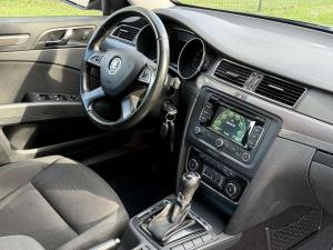 Sarkans Skoda SuperB 2014 Raseiniai, ar dzinēja tilpumu 1.97 L un nobraukumu 285 tūkst. km par 3450 €, foto 16 vietnē AUTOMOTO.COM.LV