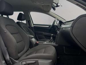 Red Skoda SuperB 2014 in Kaunas, with an engine capacity of 1.60 L and mileage of 284 thousand km for 7799 €, photo 9 on AUTOMOTO.COM.LV