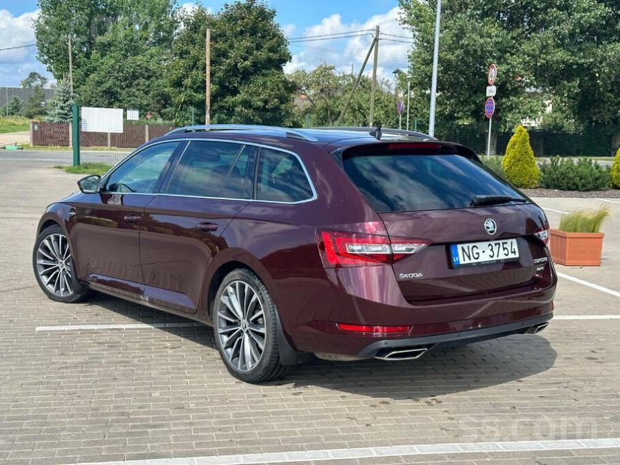 Red Skoda SuperB 2016 in Riga, with an engine capacity of 2.00 L and mileage of 168 thousand km for 17950 €, photo 3 on AUTOMOTO.COM.LV
