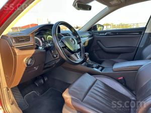 Red Skoda SuperB 2016 in Riga, with an engine capacity of 2.00 L and mileage of 168 thousand km for 17950 €, photo 8 on AUTOMOTO.COM.LV