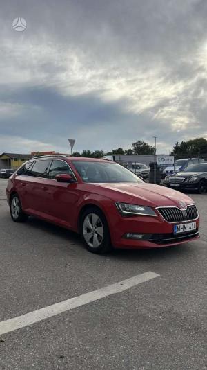 Красный Шкода Суперб 2016 в Каунас, объемом двигателя 1.97 л и пробегом 424 тыс. км за 7500 €, фото 3 на AUTOMOTO.COM.LV