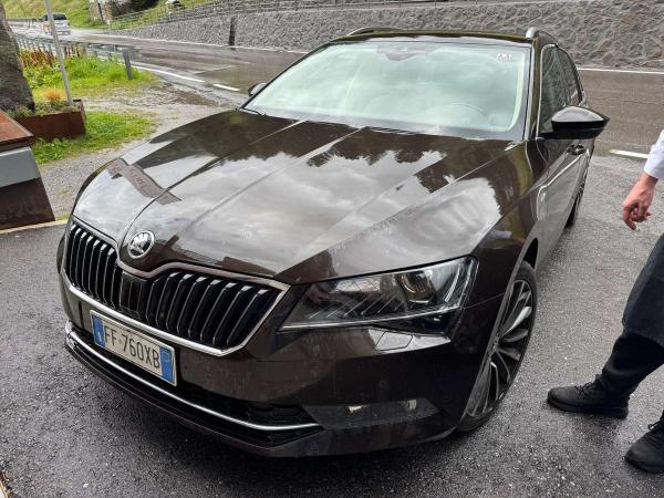 Sarkans Skoda SuperB 2016 Kauņa, ar dzinēja tilpumu 2.00 L un nobraukumu 137 tūkst. km par 14999 €, foto 1 vietnē AUTOMOTO.COM.LV