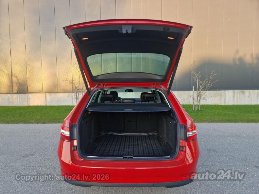 Red Skoda SuperB 2017 in Tallinn, with an engine capacity of 1.80 L and mileage of 167 thousand km for 14900 €, photo 12 on AUTOMOTO.COM.LV