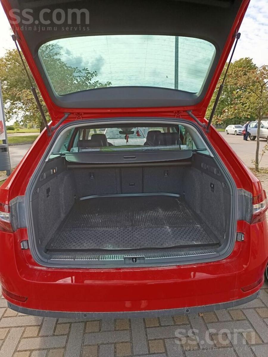 Red Skoda SuperB 2019 in Ventspils, with an engine capacity of 2.00 L and mileage of 90 thousand km for 17500 €, photo 12 on AUTOMOTO.COM.LV