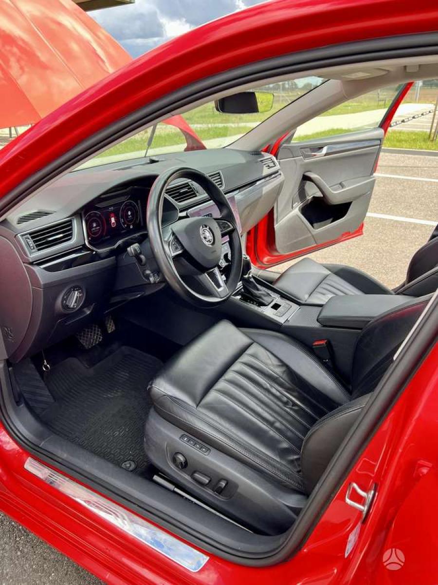 Red Skoda SuperB 2019 in Marijampole, with an engine capacity of 2.00 L and mileage of 175 thousand km for 17800 €, photo 12 on AUTOMOTO.COM.LV