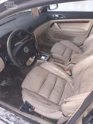 Skoda SuperB 2002 in Varena, with an engine capacity of 2.50 L and mileage of 364 thousand km for 700 €, photo 7 on AUTOMOTO.COM.LV