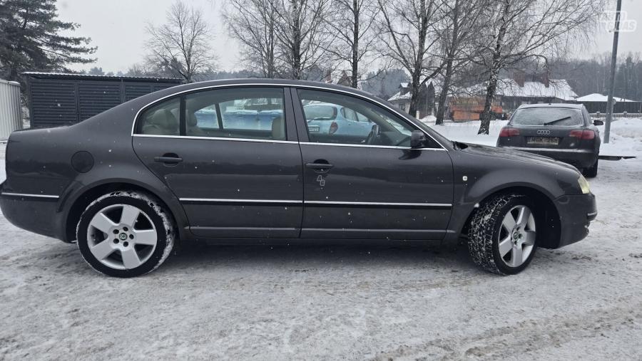 Skoda SuperB 2003 Prienai, ar dzinēja tilpumu 2.50 L un nobraukumu 241 tūkst. km par 1450 €, foto 5 vietnē AUTOMOTO.COM.LV