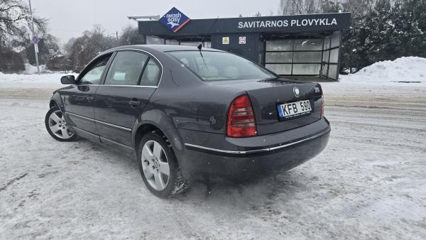 Skoda SuperB 2003 in Prienai, with an engine capacity of 2.50 L and mileage of 241 thousand km for 1450 €, photo 8 on AUTOMOTO.COM.LV