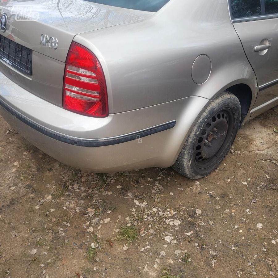 Skoda SuperB 2003 in Kaunas, with an engine capacity of 2.80 L and mileage of 200 thousand km for 1500 €, photo 3 on AUTOMOTO.COM.LV