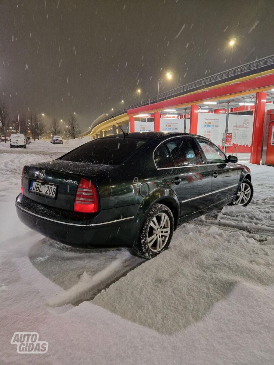 Skoda SuperB 2004 in Klaipeda, with an engine capacity of 2.50 L and mileage of 331 thousand km for 1400 €, photo 3 on AUTOMOTO.COM.LV