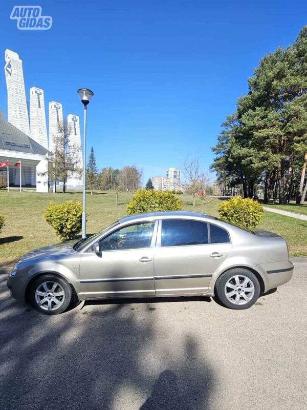 Skoda SuperB 2004 in Vievis, with an engine capacity of 1.90 L and mileage of 285 thousand km for 950 €, photo 4 on AUTOMOTO.COM.LV