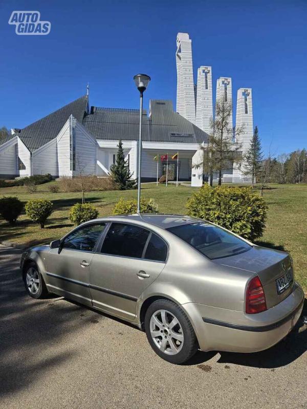 Skoda SuperB 2004 in Vievis, with an engine capacity of 1.90 L and mileage of 285 thousand km for 950 €, photo 5 on AUTOMOTO.COM.LV
