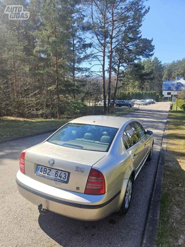 Skoda SuperB 2004 in Vievis, with an engine capacity of 1.90 L and mileage of 285 thousand km for 950 €, photo 7 on AUTOMOTO.COM.LV