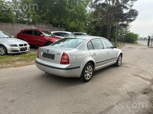 Skoda SuperB 2004 in Riga, with an engine capacity of 1.80 L and mileage of 0 thousand km for 2990 €, photo 3 on AUTOMOTO.COM.LV
