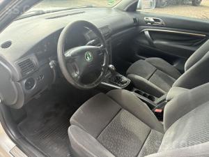 Skoda SuperB 2004 Rīga, ar dzinēja tilpumu 1.80 L un nobraukumu 0 tūkst. km par 2990 €, foto 10 vietnē AUTOMOTO.COM.LV