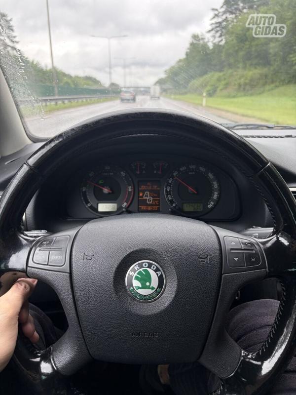 Skoda SuperB 2006 in Vilnius, with an engine capacity of 2.50 L and mileage of 174 thousand km for 1200 €, photo 8 on AUTOMOTO.COM.LV