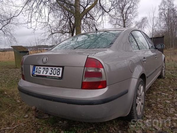 Skoda SuperB 2007 Rīga, ar dzinēja tilpumu 2.00 L un nobraukumu 400 tūkst. km par 647 €, foto 3 vietnē AUTOMOTO.COM.LV
