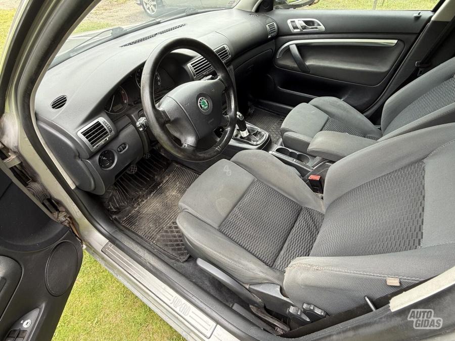 Skoda SuperB 2007 in Siauliai, with an engine capacity of 2.00 L and mileage of 326 thousand km for 750 €, photo 6 on AUTOMOTO.COM.LV