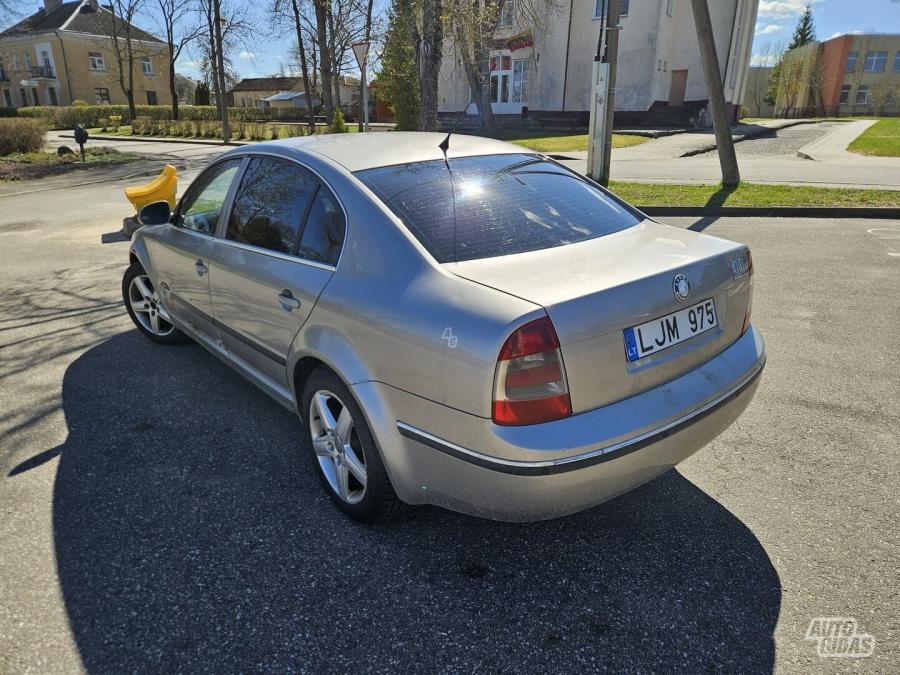 Skoda SuperB 2008 Ignalina, ar dzinēja tilpumu 2.00 L un nobraukumu 340 tūkst. km par 750 €, foto 5 vietnē AUTOMOTO.COM.LV