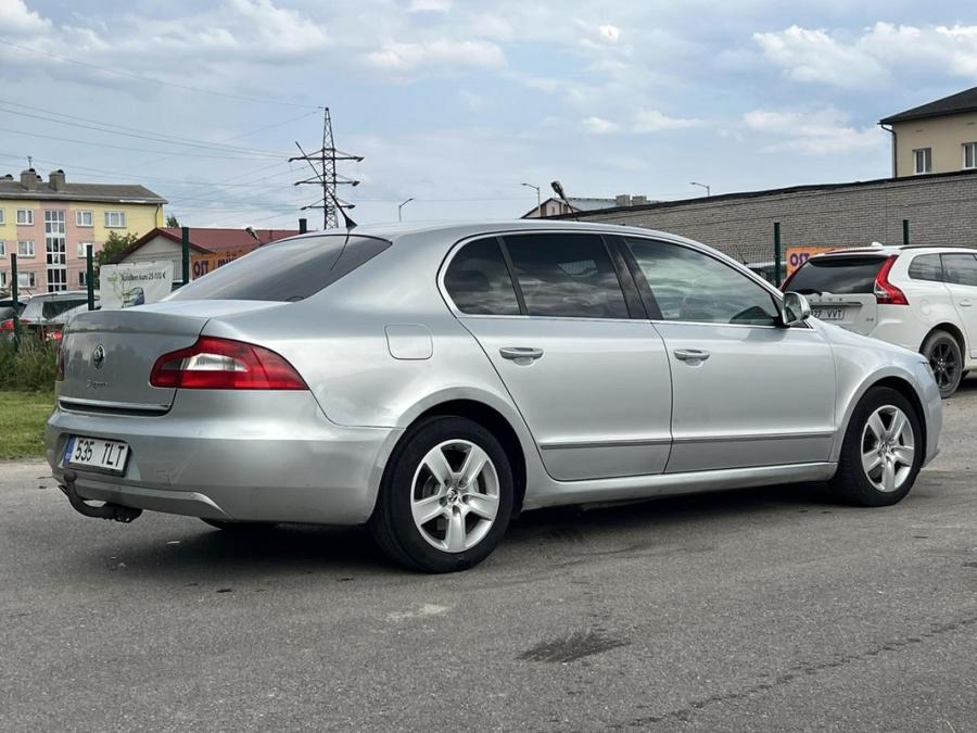 Skoda SuperB 2008 Narva, ar dzinēja tilpumu 2.00 L un nobraukumu 486 tūkst. km par 999 €, foto 17 vietnē AUTOMOTO.COM.LV