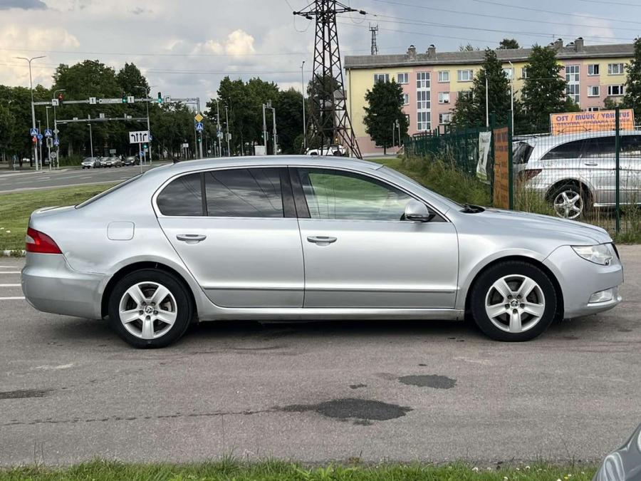 Skoda SuperB 2008 Narva, ar dzinēja tilpumu 2.00 L un nobraukumu 486 tūkst. km par 999 €, foto 19 vietnē AUTOMOTO.COM.LV