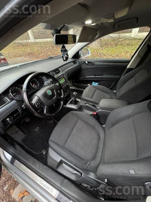 Skoda SuperB 2009 Rīga, ar dzinēja tilpumu 1.90 L un nobraukumu 420 tūkst. km par 3350 €, foto 12 vietnē AUTOMOTO.COM.LV