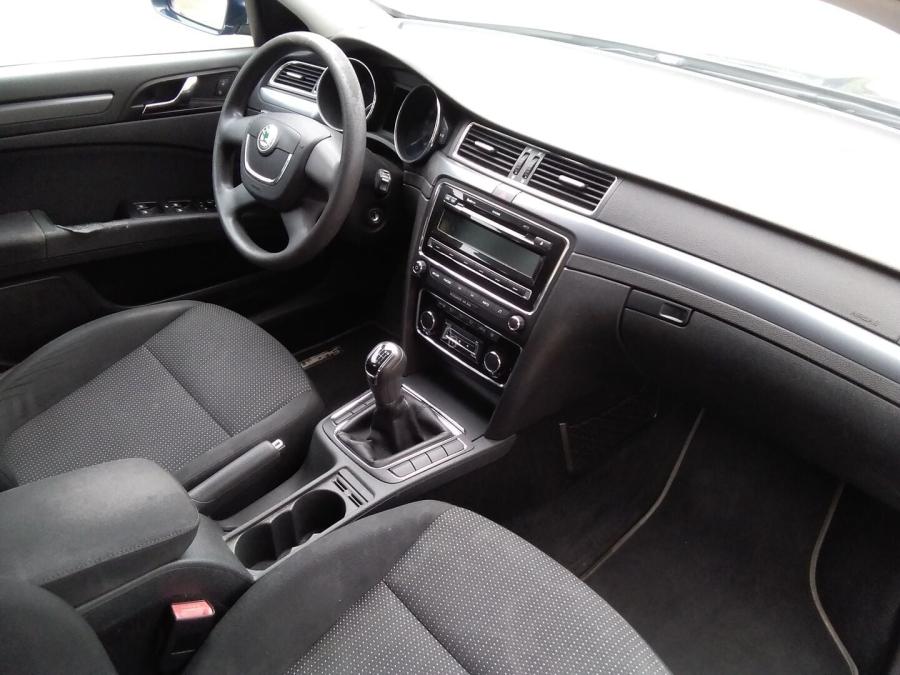 Skoda SuperB 2009 in Jonava, with an engine capacity of 1.40 L and mileage of 335 thousand km for 1900 €, photo 17 on AUTOMOTO.COM.LV