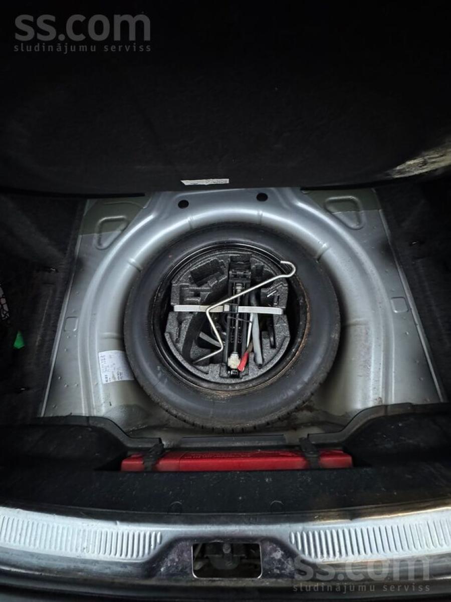 Skoda SuperB 2009 in Riga, with an engine capacity of 1.90 L and mileage of 424 thousand km for 3000 €, photo 15 on AUTOMOTO.COM.LV