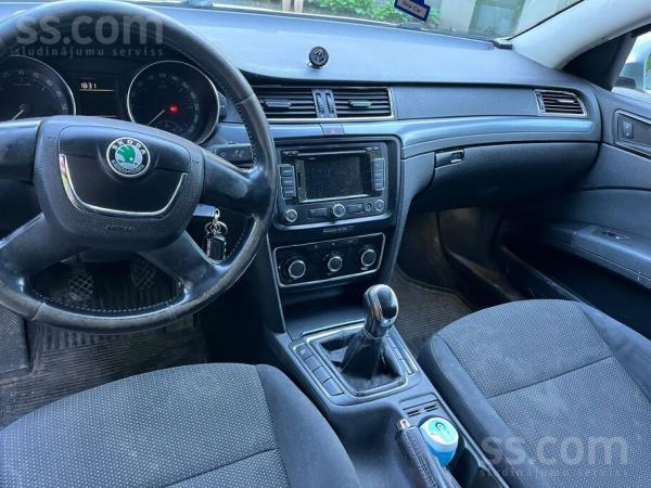 Skoda SuperB 2009 Madona, ar dzinēja tilpumu 1.90 L un nobraukumu 400 tūkst. km par 1550 €, foto 3 vietnē AUTOMOTO.COM.LV