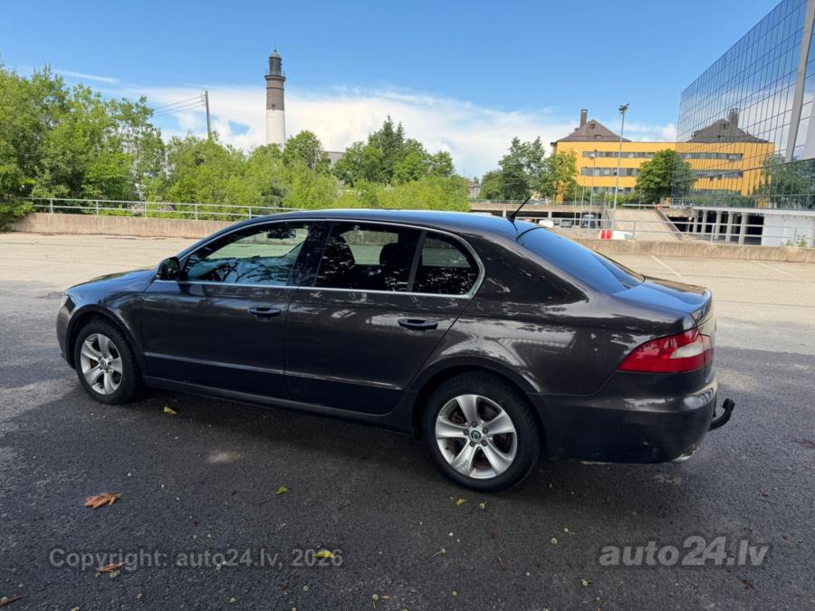 Skoda SuperB 2009 in Tallinn, with an engine capacity of 1.80 L and mileage of 341 thousand km for 999 €, photo 3 on AUTOMOTO.COM.LV
