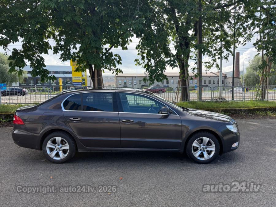 Skoda SuperB 2009 in Tallinn, with an engine capacity of 1.80 L and mileage of 341 thousand km for 999 €, photo 6 on AUTOMOTO.COM.LV