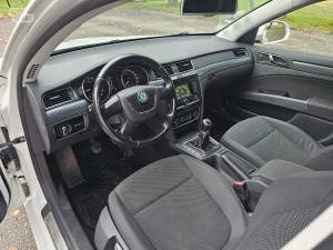 Skoda SuperB 2013 Tauragė, ar dzinēja tilpumu 1.60 L un nobraukumu 281 tūkst. km par 4000 €, foto 14 vietnē AUTOMOTO.COM.LV