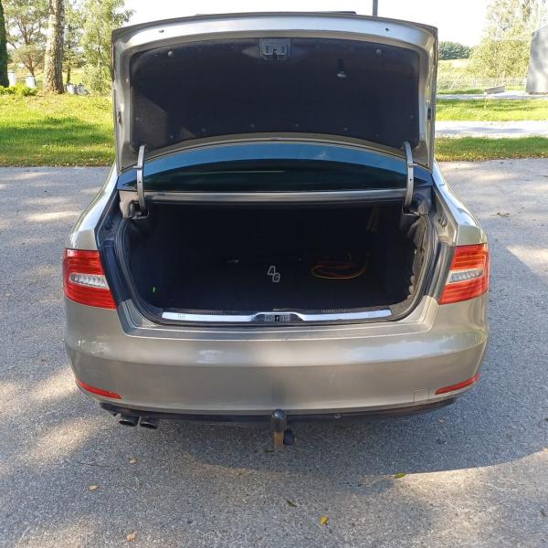 Skoda SuperB 2014 in Kaunas, with an engine capacity of 2.00 L and mileage of 297 thousand km for 6400 €, photo 7 on AUTOMOTO.COM.LV