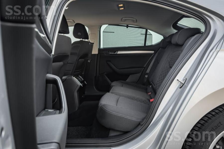 Skoda SuperB 2015 Rīga, ar dzinēja tilpumu 2.00 L un nobraukumu 161 tūkst. km par 14690 €, foto 14 vietnē AUTOMOTO.COM.LV
