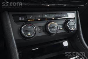 Skoda SuperB 2015 Rīga, ar dzinēja tilpumu 2.00 L un nobraukumu 161 tūkst. km par 14690 €, foto 23 vietnē AUTOMOTO.COM.LV